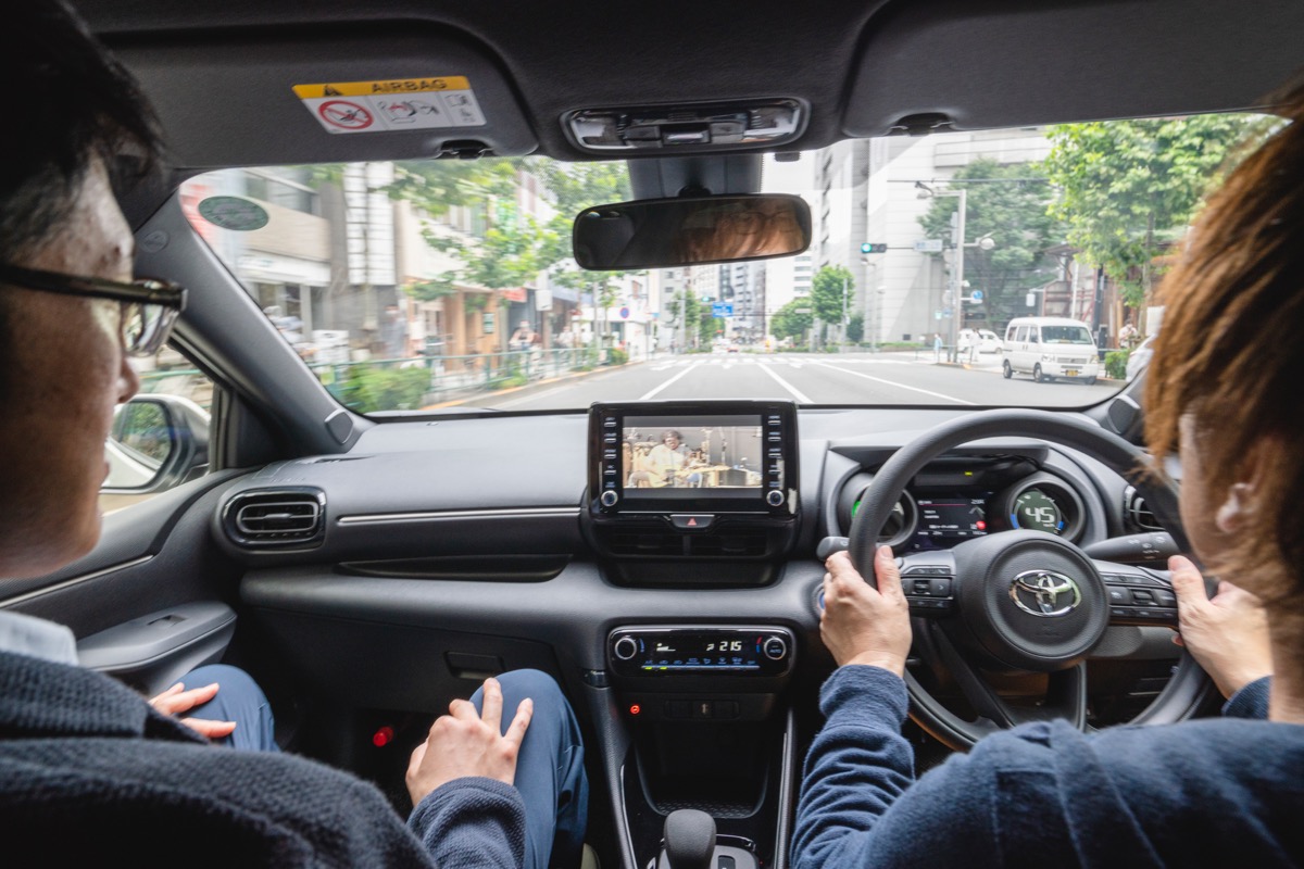 不満解決！トヨタのディスプレイオーディオでブルーレイ／DVD映像を楽しむ方法｜データシステム ビデオ入力キットVIK-T73｜ | ドライバーWeb｜クルマ好きの“知りたい”がここに