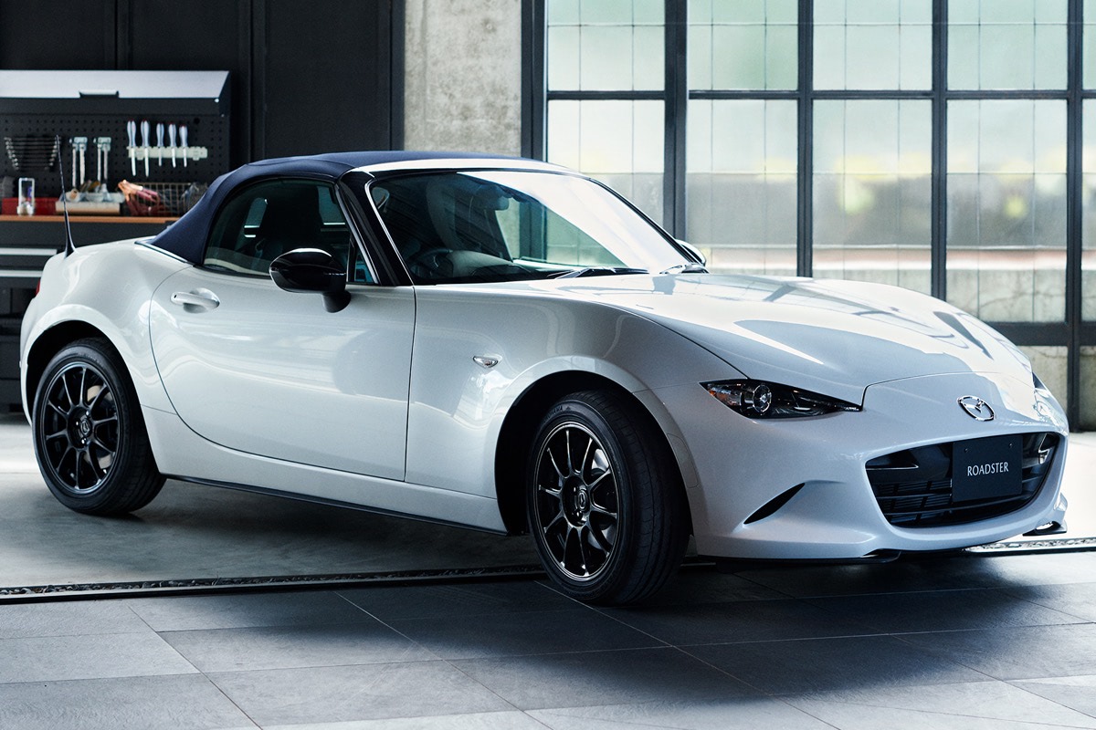 マツダ、ロードスターに旋回姿勢制御技術KPCを新搭載。軽さにこだわる「990S」やエレガントで上質な特別仕様車も追加 | ドライバーWeb｜クルマ好きの“知りたい”がここに