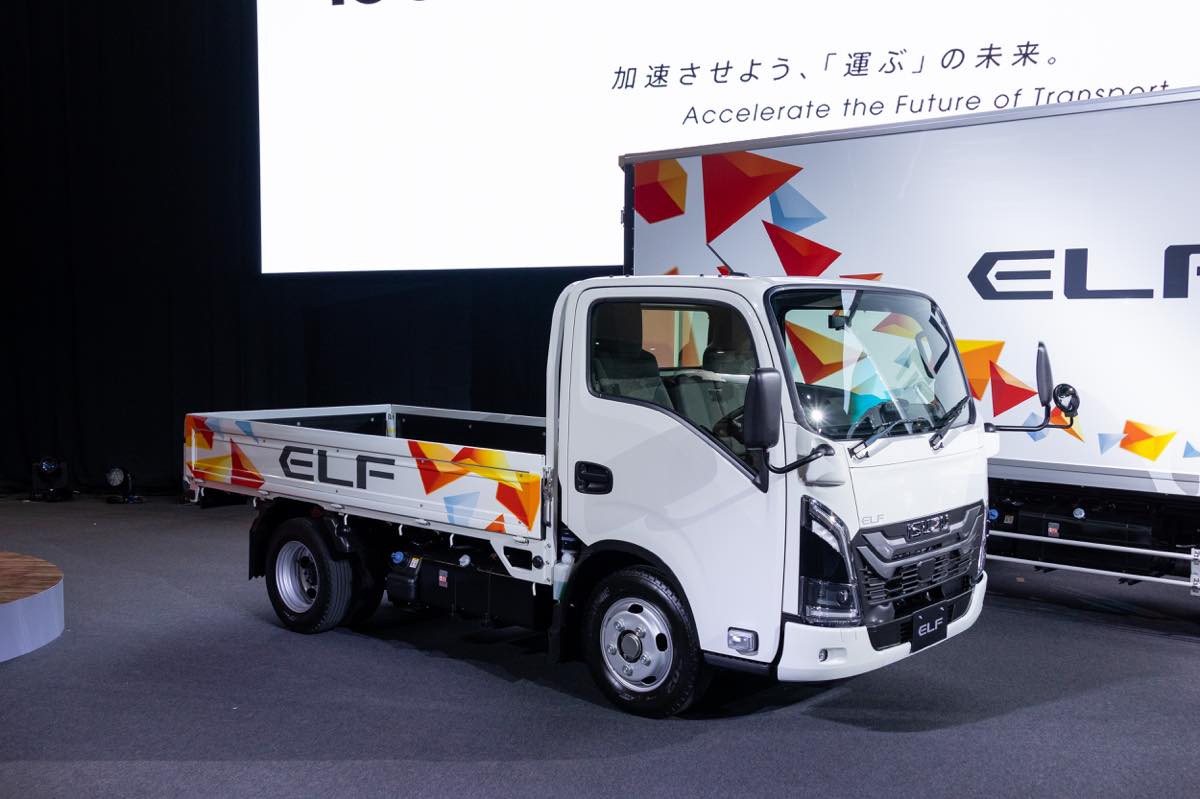 いすゞ、小型トラックの新型エルフを発表。澪という日本語の意味を持つ「エルフmio」とはどんなクルマ？ | ドライバーWeb｜クルマ好きの“知り ...