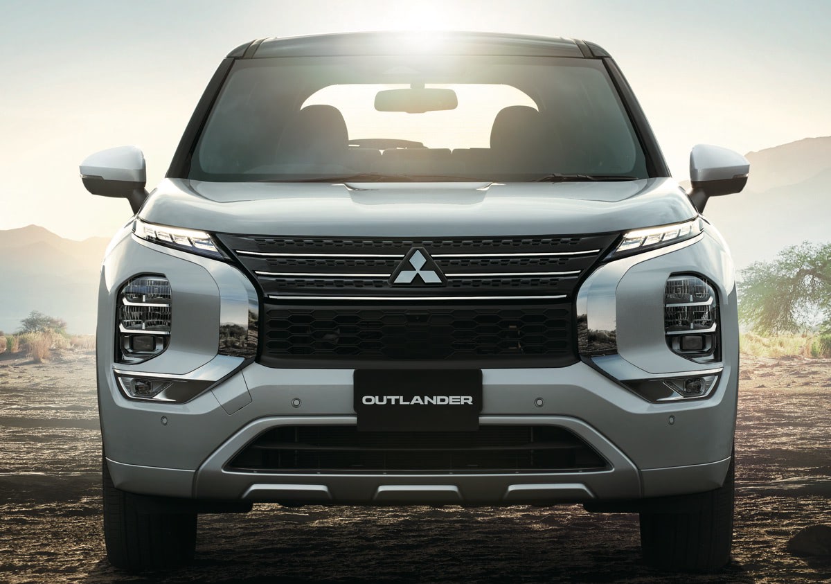 アウトランダーPHEVの国内販売台数がPHEVカテゴリーで2年連続1位に | ドライバーWeb｜クルマ好きの“知りたい”がここに