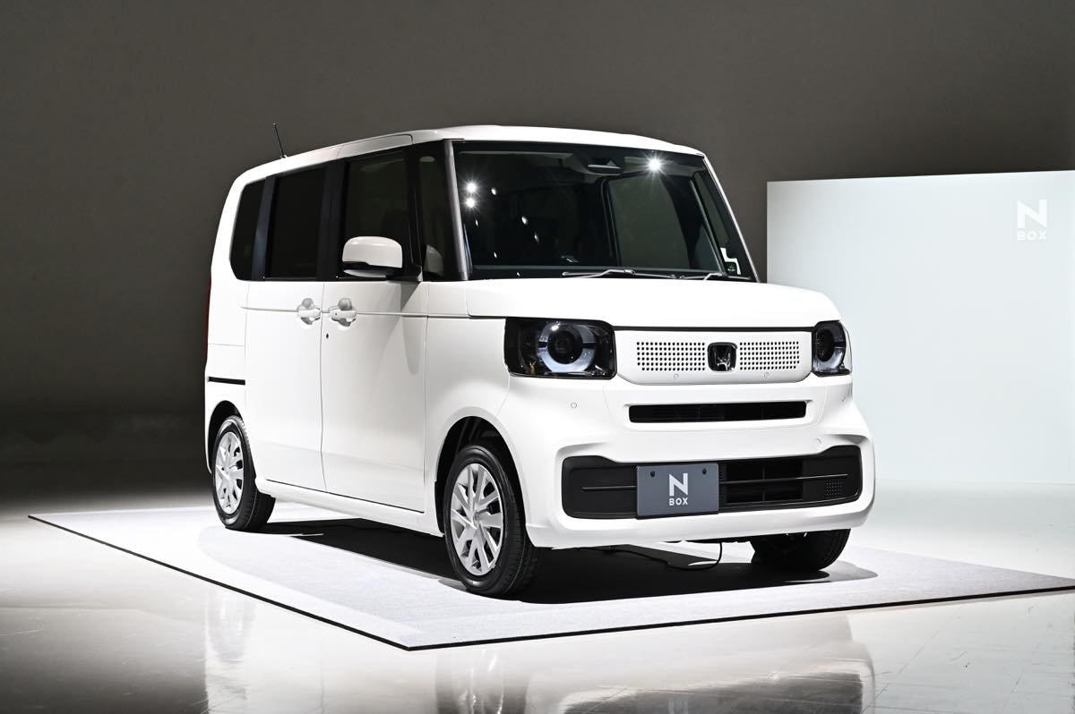 新型N-BOX、地味な色ばかりなのはなぜ!? カラー担当者に聞いた | ドライバーWeb｜クルマ好きの“知りたい”がここに