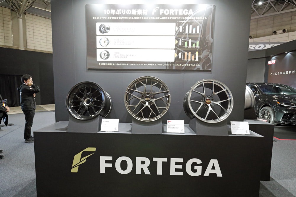 BBSの新しい鍛造アルミホイール「FL」が東京オートサロンでお披露目！革新素材「FORTEGA」の特徴とは | ドライバーWeb｜クルマ好きの“知りたい”がここに