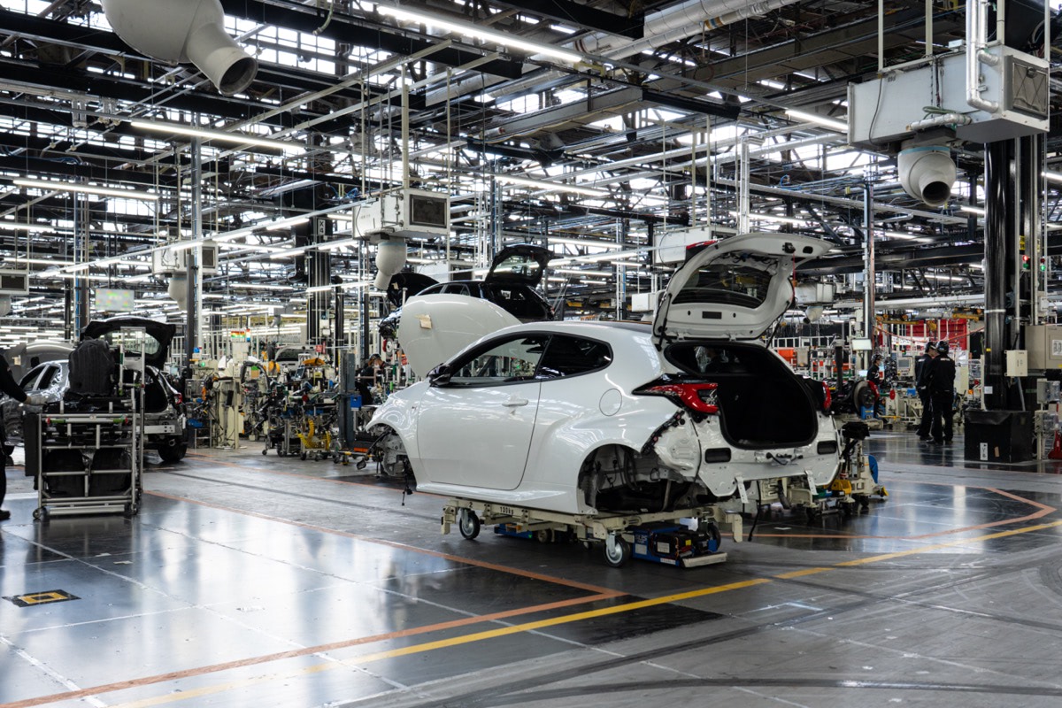 【オーナー限定特別体験】GRファクトリー見学が始動。“走りへのこだわり”を間近で感じられる | ドライバーWeb｜クルマ好きの“知りたい”がここに